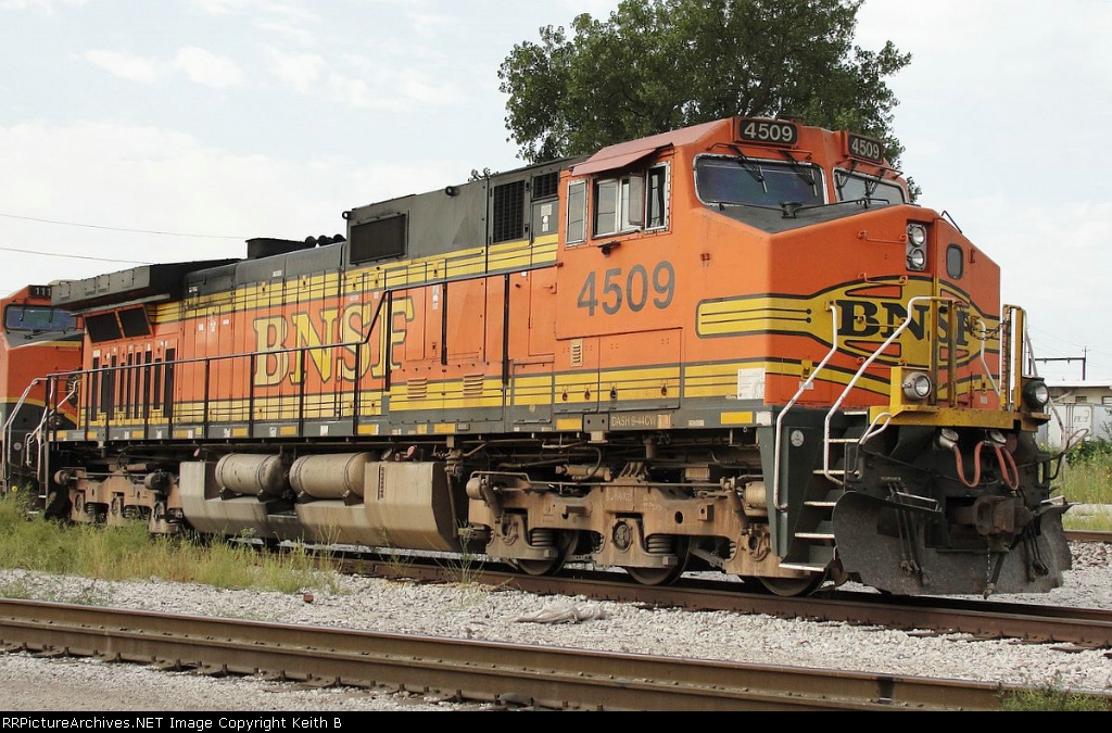 BNSF 4509